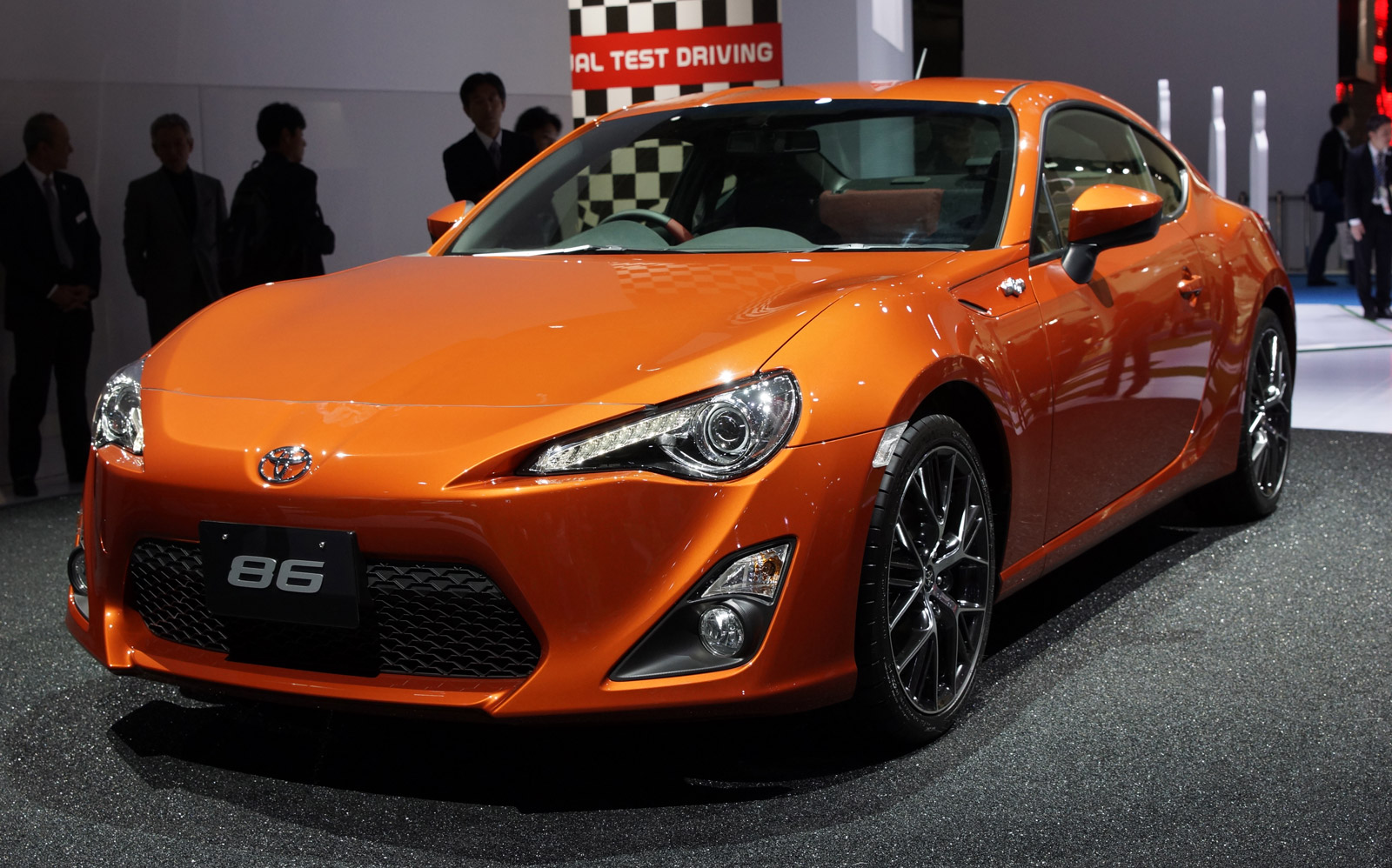 Scenes From The Toyota GT 86 Driver's Seat: Video