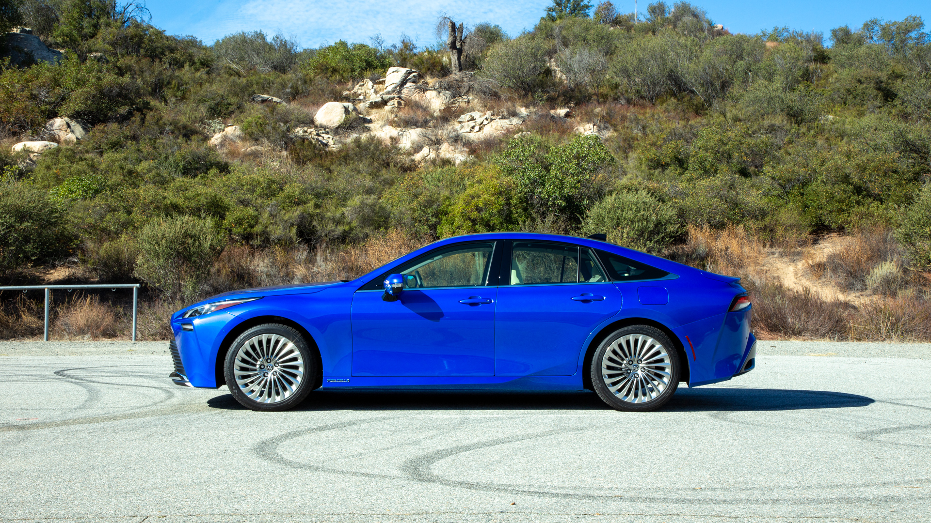 First drive review: 2021 Toyota Mirai goes faster and farther, but is ...