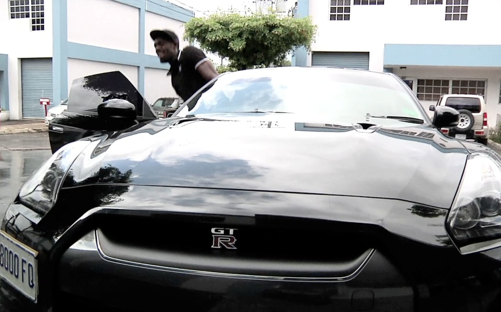 Olympic Record Holder Usain Bolt Pitches The Nissan GT-R