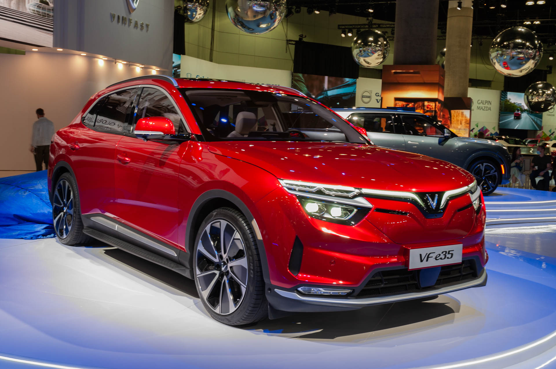 Vinfast VF E35 And VF E36 Electric Crossovers Debut At 2021 LA Auto Show Vinfast VF E35 And VF E36 Electric Crossovers Debut At 2021 LA Auto Show