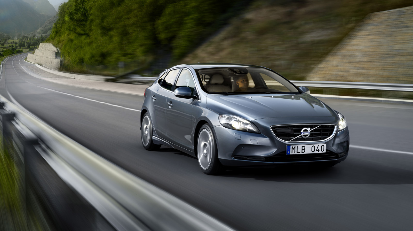 Volvo Seeks Partner To Build Cars In North America
