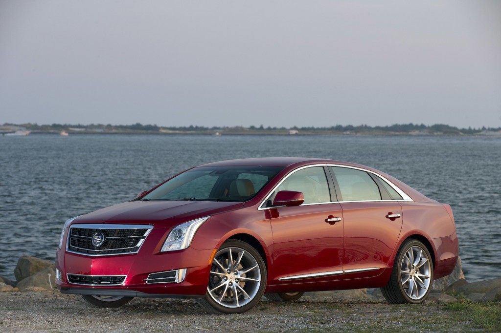 The Car Connection's Best Luxury Cars To Buy 2015