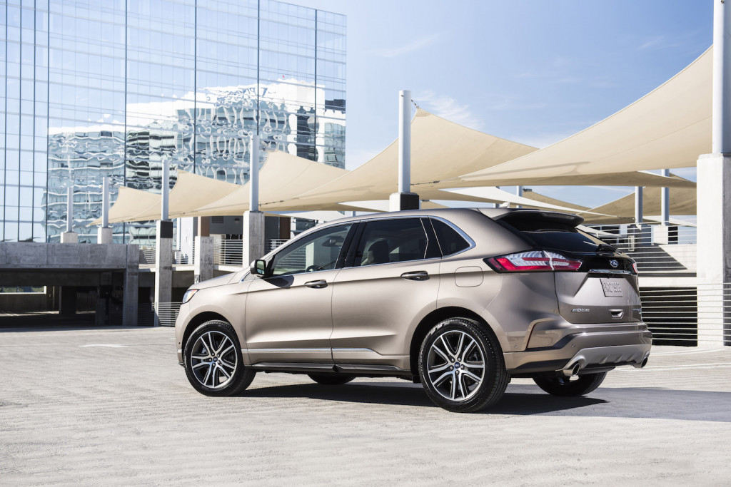 2019 Chevrolet Blazer vs 2019 Ford Edge: Compare Crossover SUVs