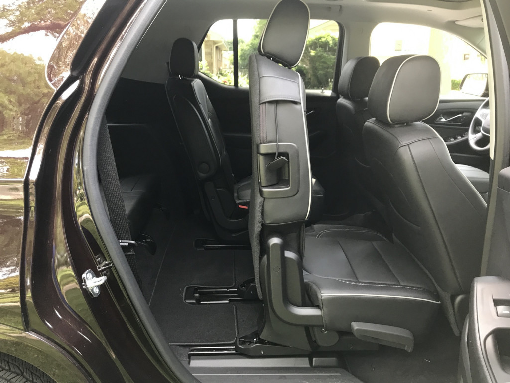 Review update: 2020 Chevy Traverse High Country climbs suburban peaks ...