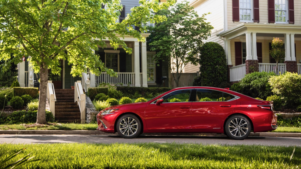 2021 Lexus ES sedans add all-wheel drive, sporty Black Line trim