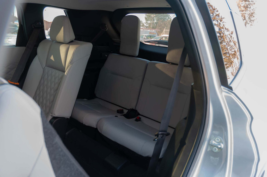 Test drive: 2022 Mitsubishi Outlander delivers throwback SUV vibes in ...