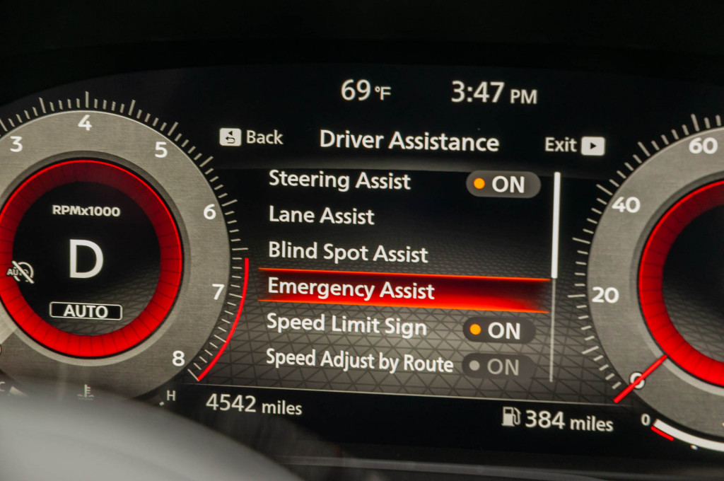 Review update: 2022 Nissan Pathfinder shifts gears again, and tows with ...