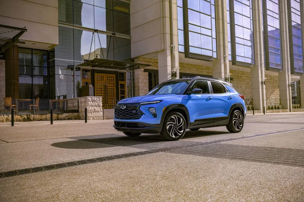 2025 Chevrolet TrailBlazer Review: Prices, Specs, and Photos - The Car ...