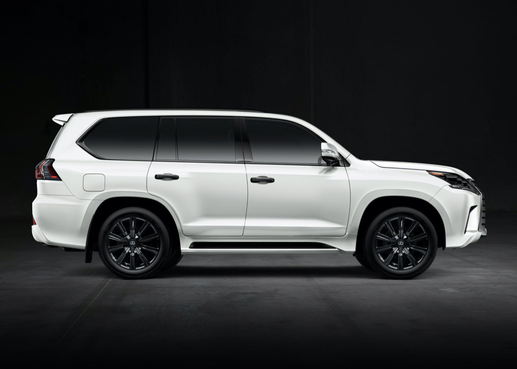2021 Lexus LX 570 brings back blacked-out Inspiration Series