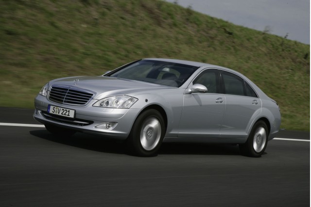 Mercedes Benz S600 Guard hits the roads