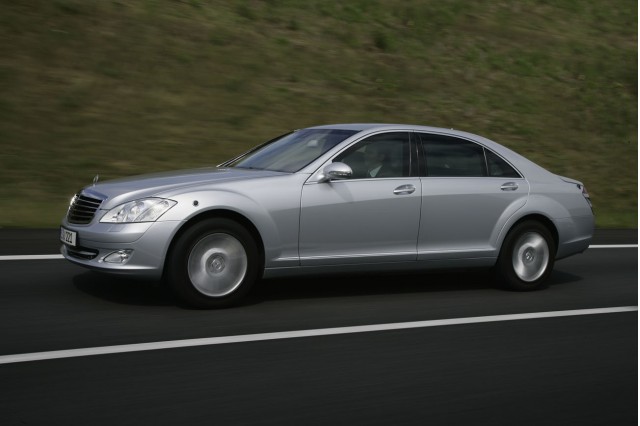 Mercedes Benz S600 Guard hits the roads