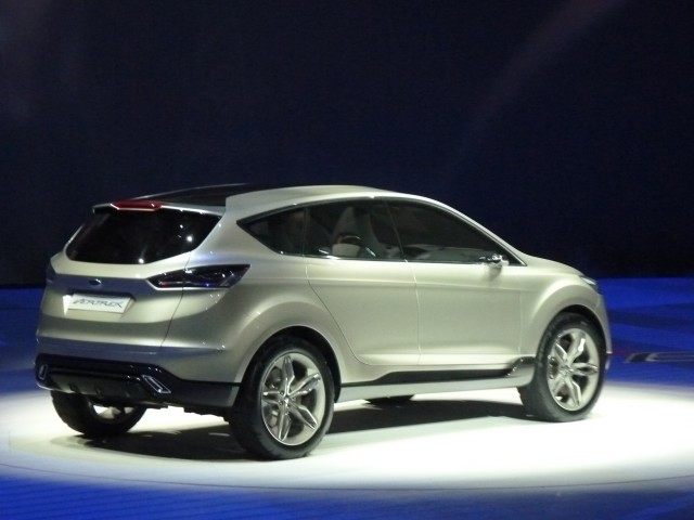 Why Ford Would Be Crazy To Kill The Escape Hybrid: Real AWD
