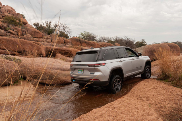 First drive review: 2022 Jeep Grand Cherokee 4xe delivers power with ...