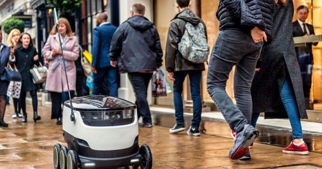 Starship electric sidewalk-delivery robot a hit at DC Auto Show