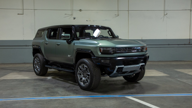 Up close with the GMC Hummer EV and SUV: Electric largesse has arrived