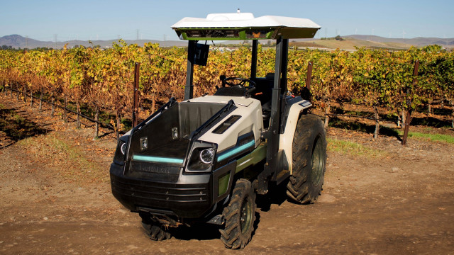 Foxconn to make self-driving electric tractor at same Ohio factory as ...
