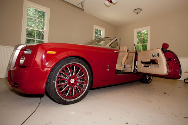 Video: Rapper T-Pain Shows Off Custom Rolls-Royce Phantom Drophead ...