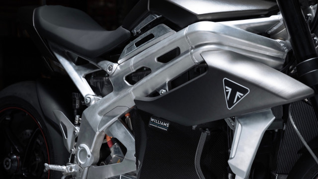 Triumph TE-1 electric motorcycle prototype has a battery system from ...