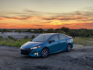 Review update: 2020 Toyota Prius Prime excels at efficiency, little else