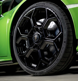 Preview: Lamborghini Huracan Tecnica combines power and poise